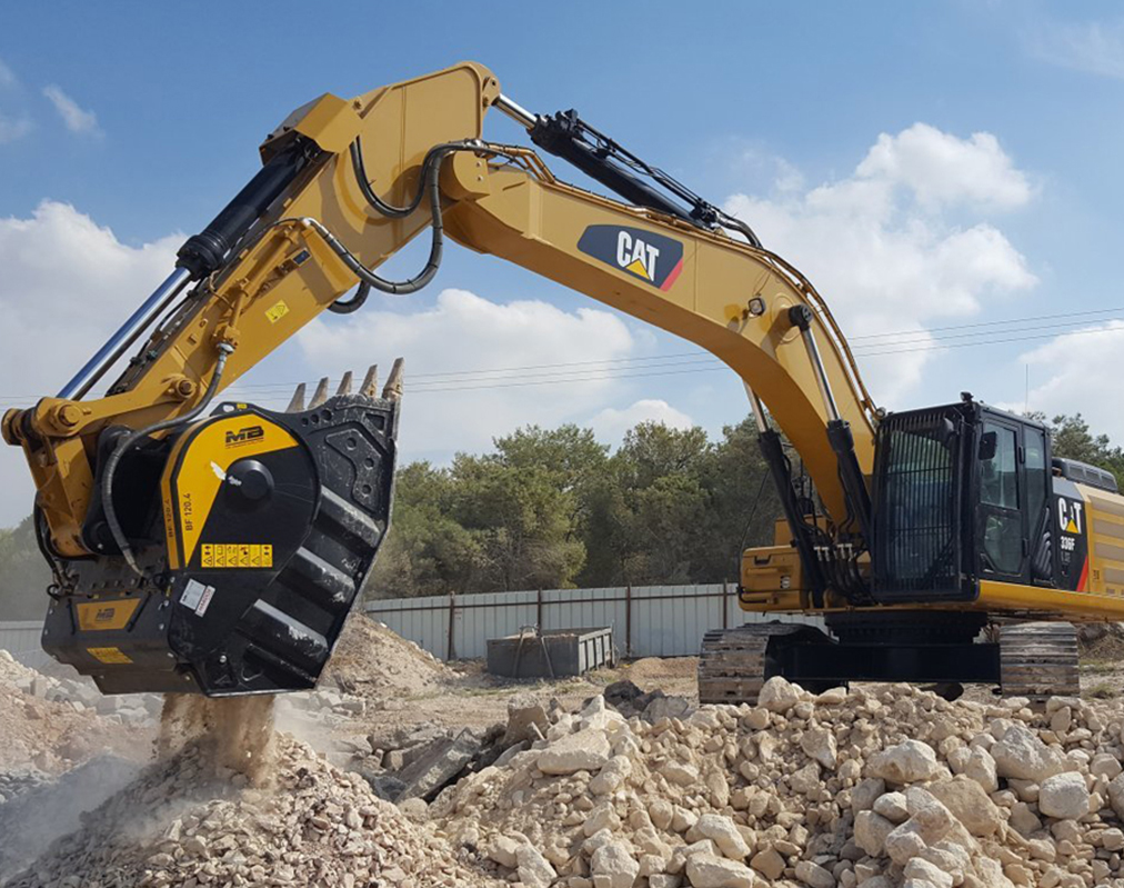 MB Crushers – First demo in Greece by ELTRAK - Eltrak Cat - Κατασκευές ...